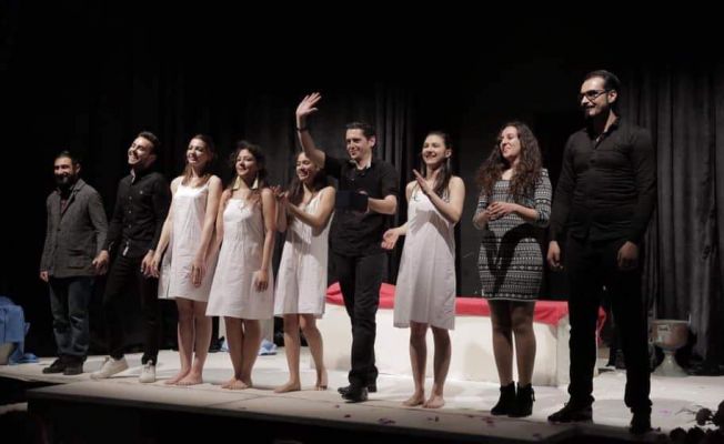 GAÜ Drama ve Oyunculuk bölümü öğrencilerinden “27 Mart Dünya Tiyatrolar ...